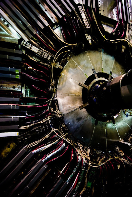 Behind the Scenes at Particle Physics Labs | Amusing Planet